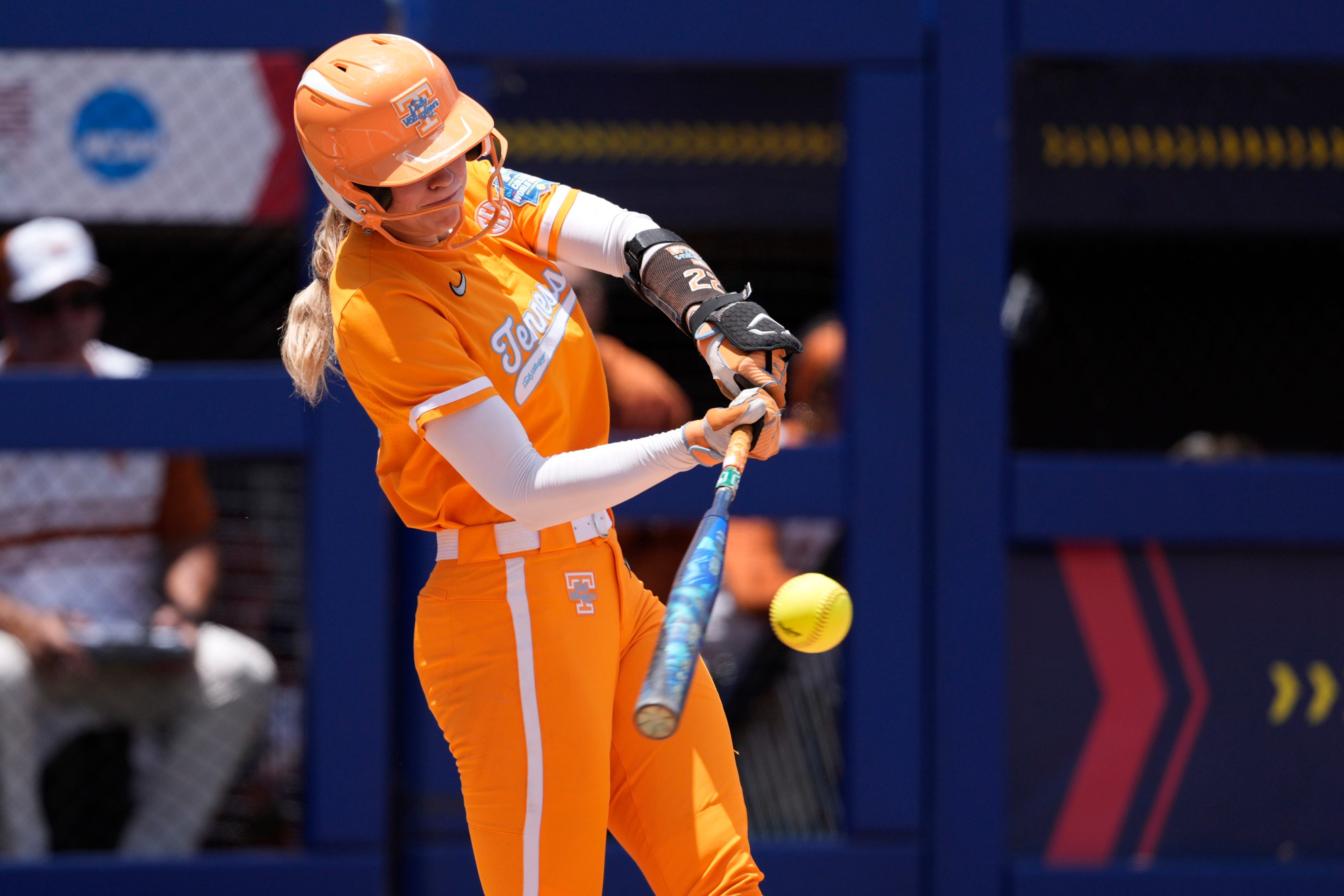 Elsa Morrison hits three-run home run in College World Series