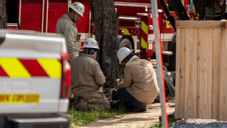 Explosion and fire at a Dallas apartment building kills at least 3 ...
