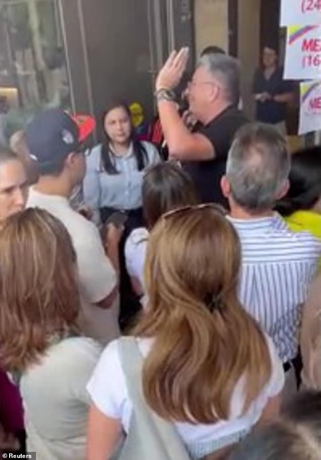 Massive line forms in Houston to vote in presidential election of ...