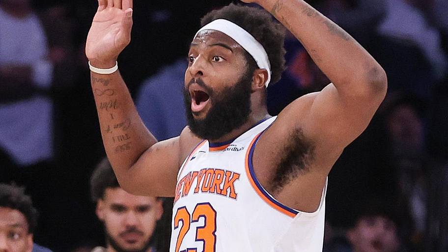 Devastating Mitchell Robinson injury forces the Knicks to rely on ...