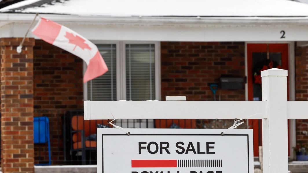 HST rebate fuels low-rise sales as condos lag