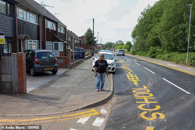 Cash-strapped council covers 'School Keep Clear' sign where no school ...
