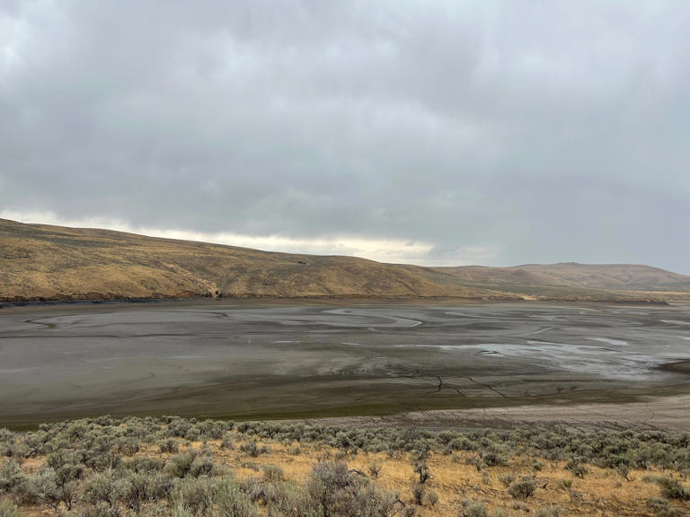 3 Oregon reservoirs may go dry, so officials removed fish bag limits