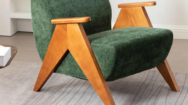 Save 58% on Wayfair's stylish George Oliver chenille accent chair in 6 ...