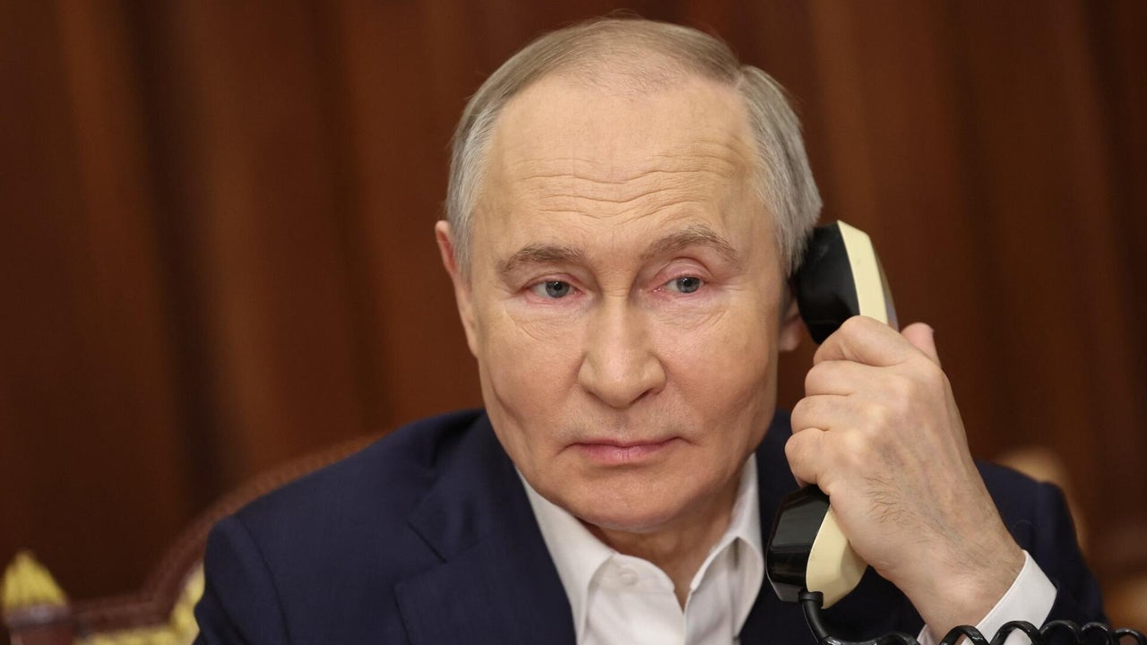 UK spy chief says nearly 500,000 Russian soldiers have died in Ukraine war