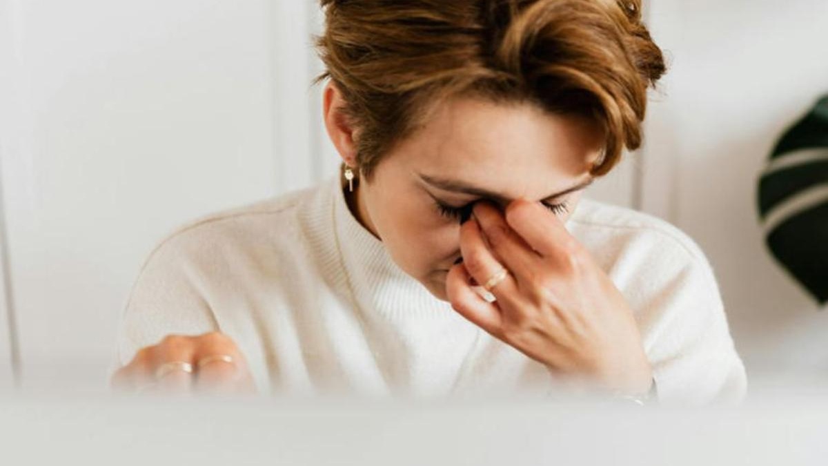 10 poor choices and habits that people often mistake for brilliant ideas