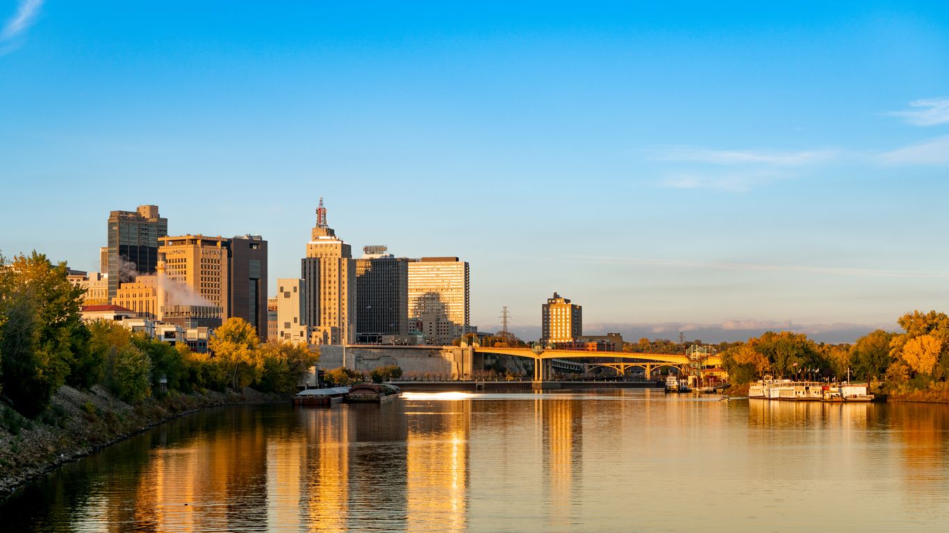 Twin Cities weekend: St. Paul Riverwalk, TurtleFest, crow picnic