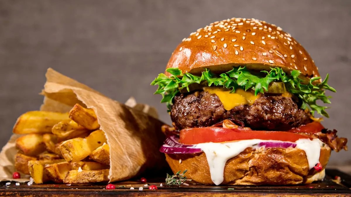 Carls Jr. closures and worker strikes raise fast-food cost fears. Is ...