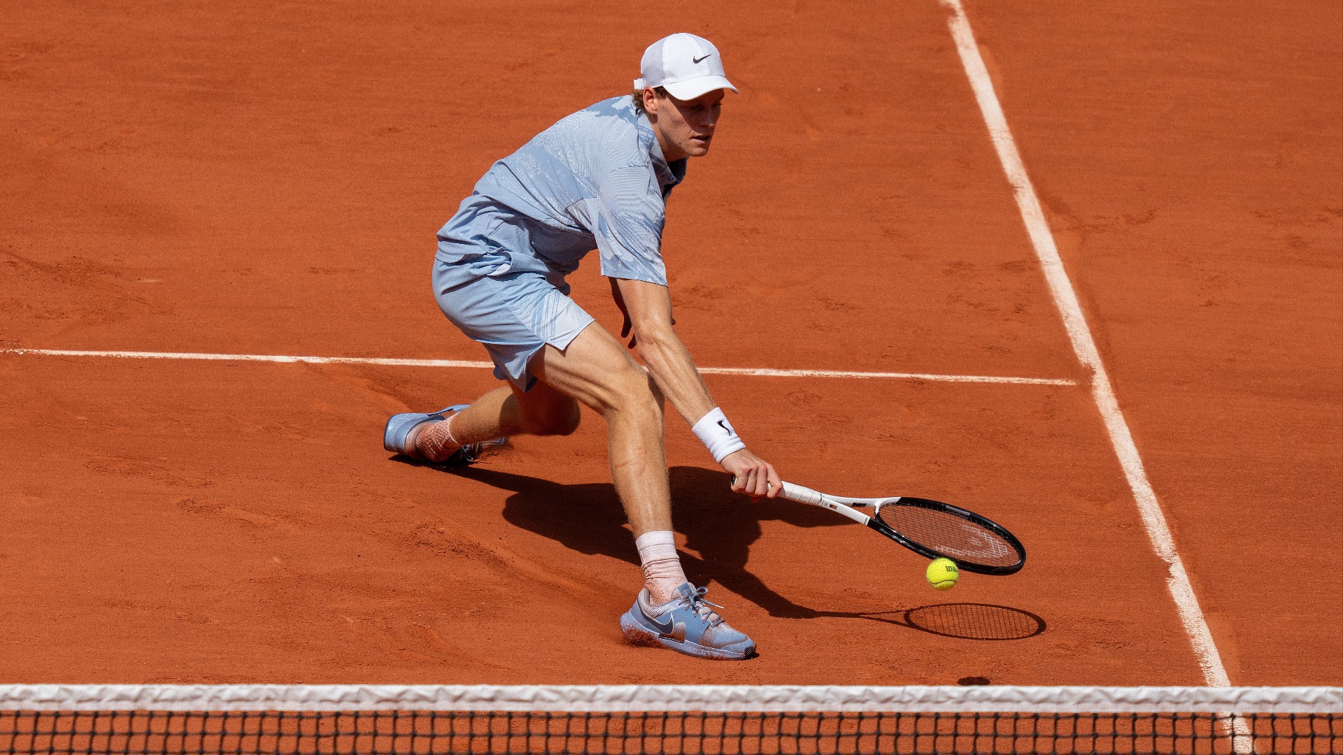 Stunning upset shocks French Open: Sinner eliminated