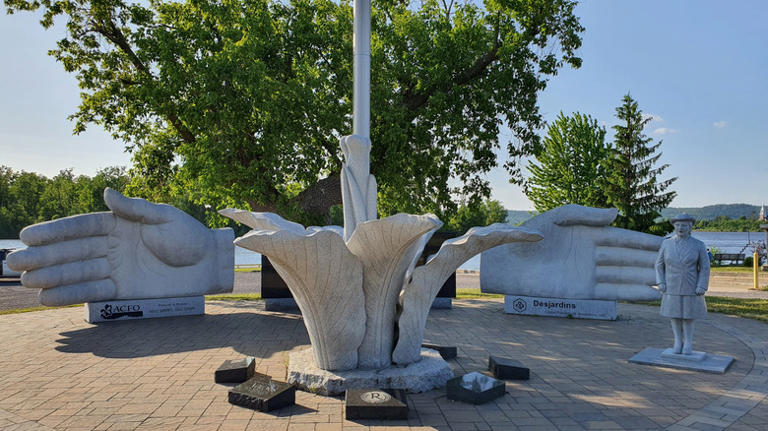 Between Ottawa and Montreal is Canada's cozy river town with outdoor ...