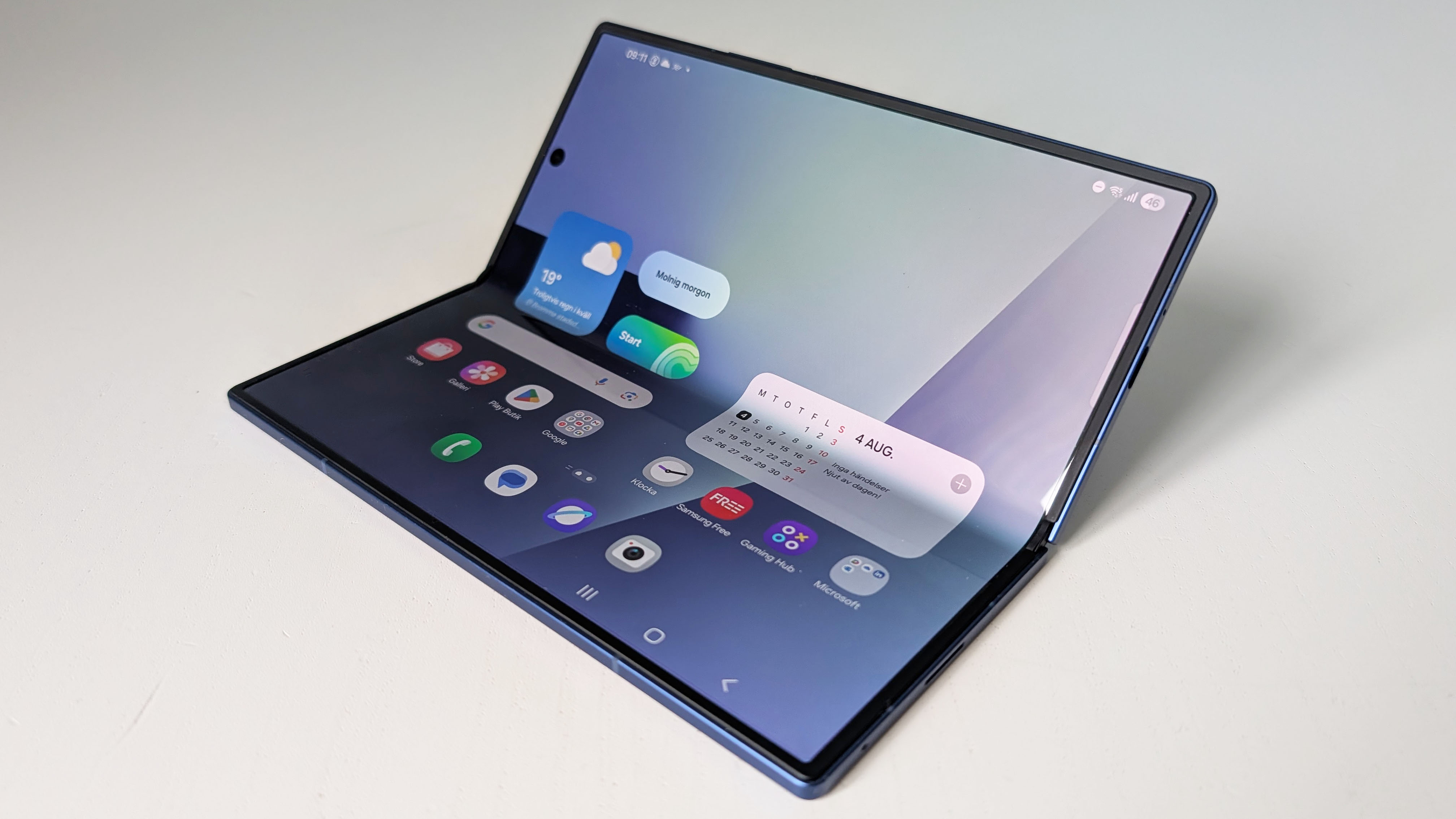 This is the Samsung Galaxy Z Fold Wide (kinda)