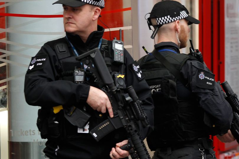 Police expert gives bleak six-word verdict about fears of ICE-like ...