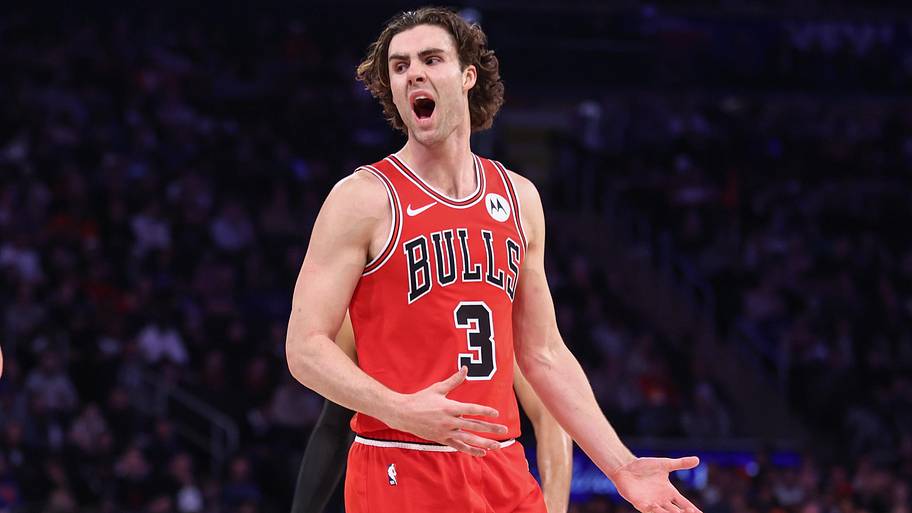 Pair of intriguing Bulls' targets make their final decisions on 2026 ...
