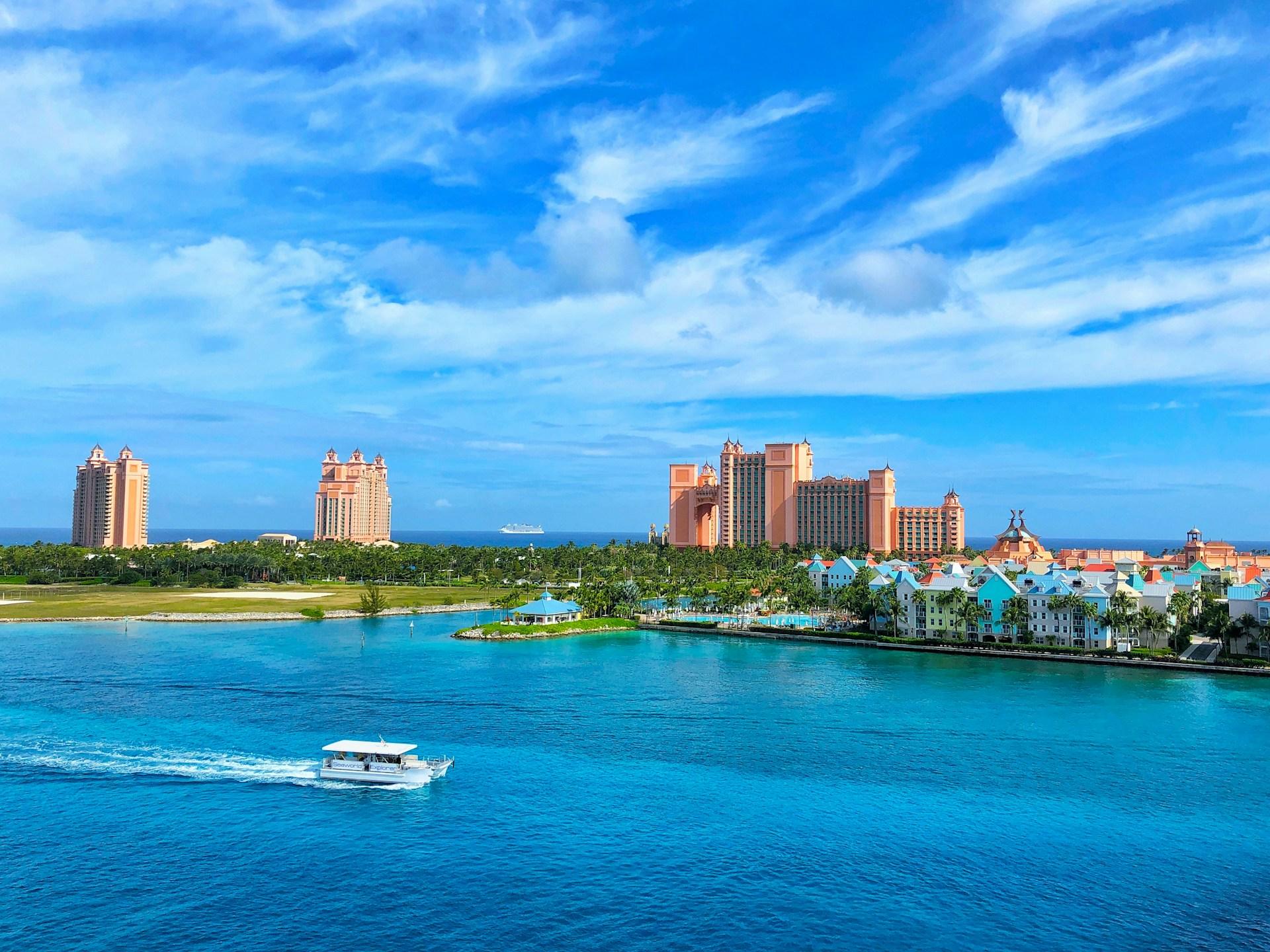 10 countries that fast-track entry for Canadian travelers