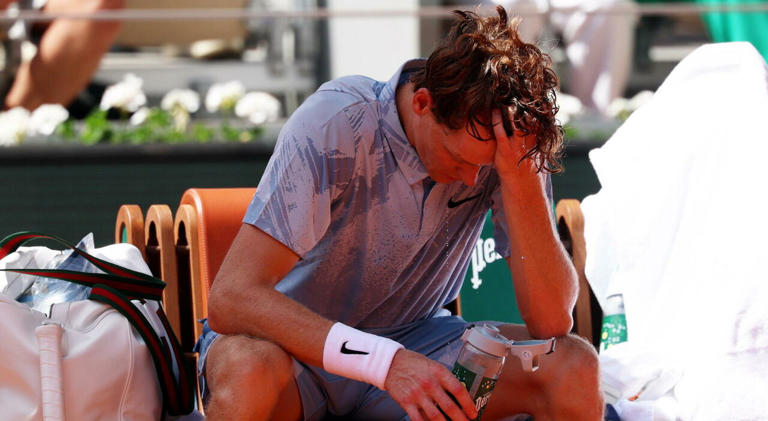Sinner, cosa c'è dietro la sconfitta al Roland Garros: la notte insonne ...