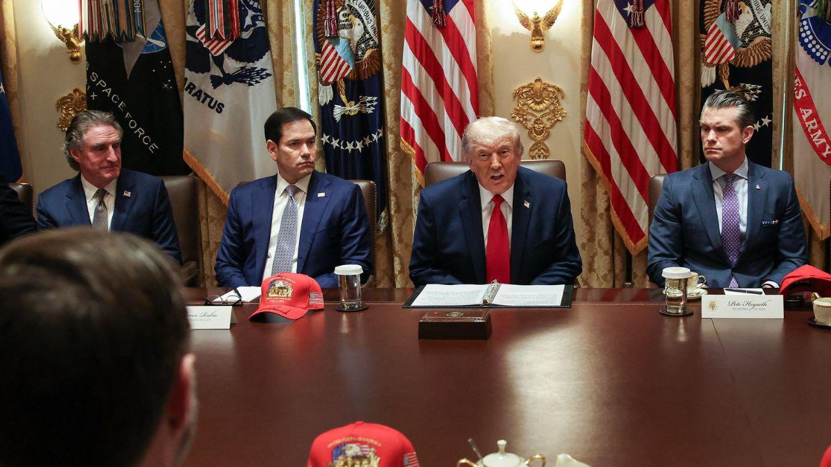 Marco Rubio accused of repeatedly saying 'Mr. President' to keep Donald ...