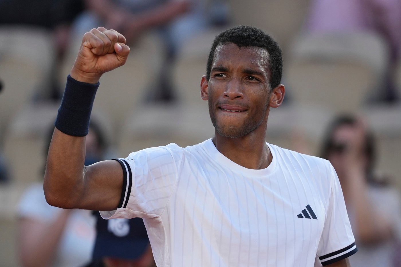 Canada's Félix Auger-Aliassime moves on to third round at French Open