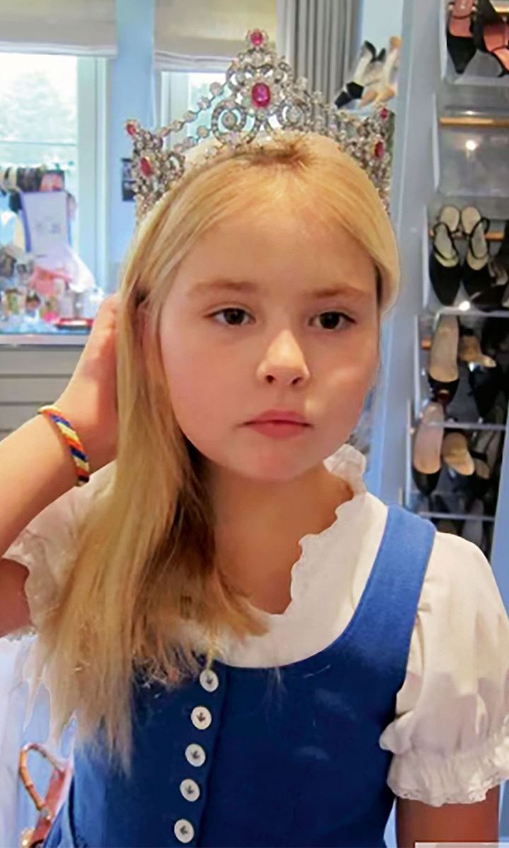 Princess Amalia dusts off Queen Máxima’s jewelry box for the German ...