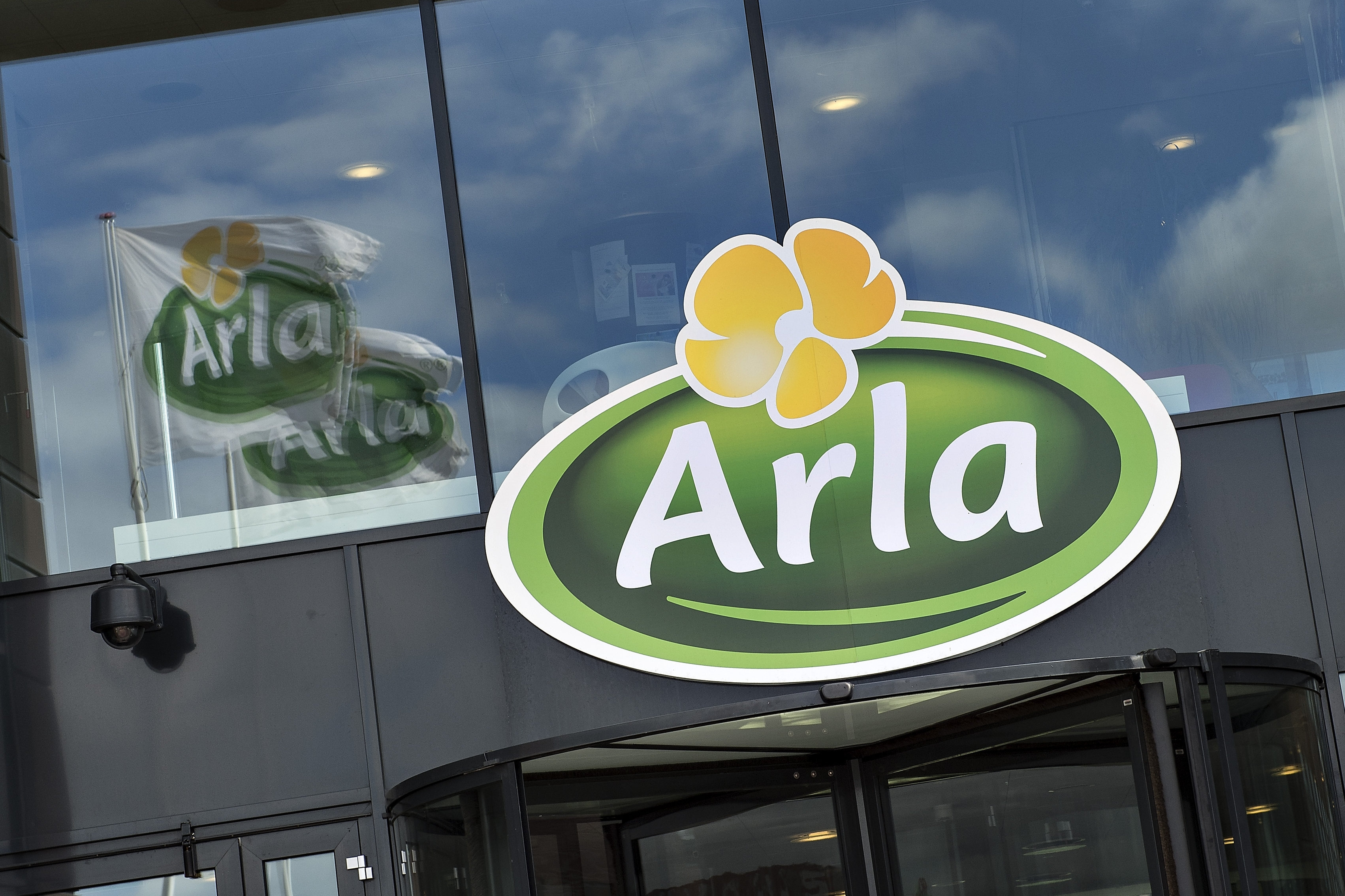 EU godkender Arlas storfusion med tysk og hollandsk koncern