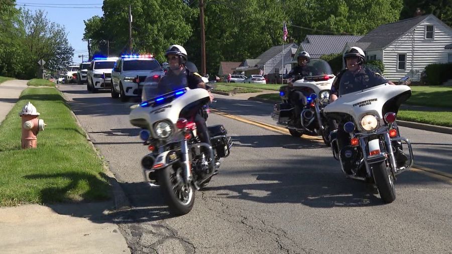 Valley comes together to honor fallen officers