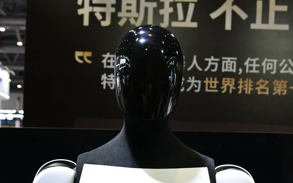 Tesla shifts $25B into robots despite demand doubts