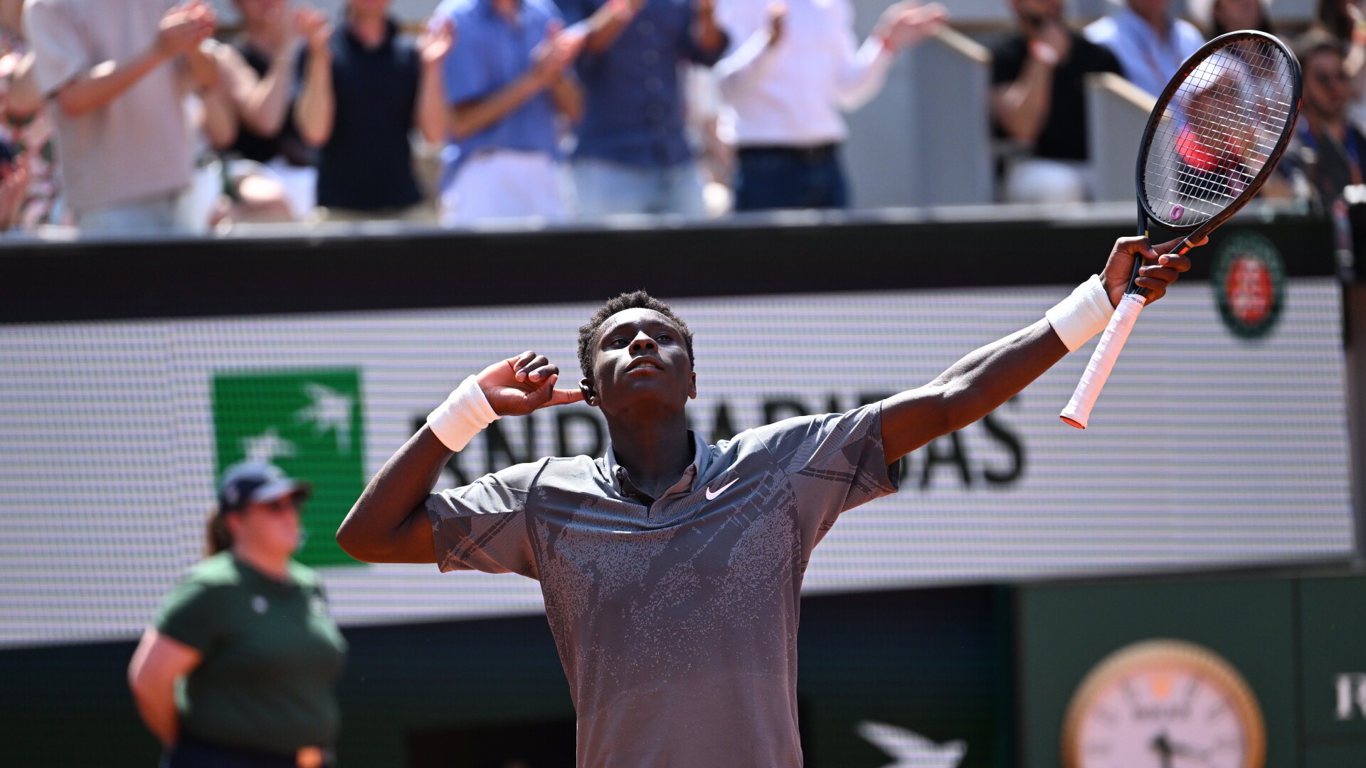 Moïse Kouamé delights home crowd by reaching French Open third round