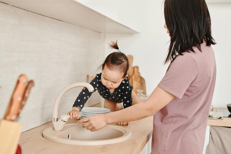12 household rules that were once considered normal are now illegal