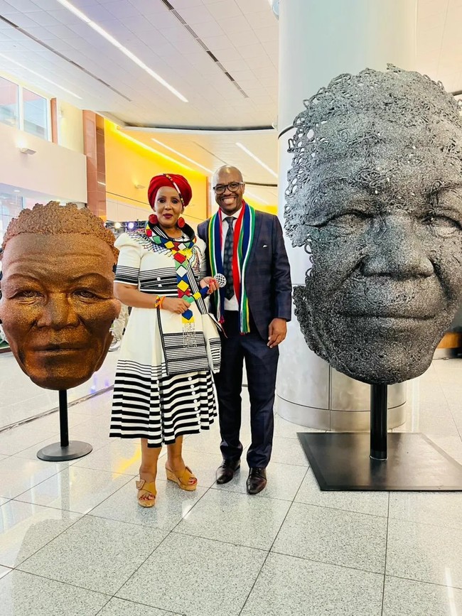 Nelson Mandela's statue unveiled in Atlanta Airport ahead of FIFA World Cup