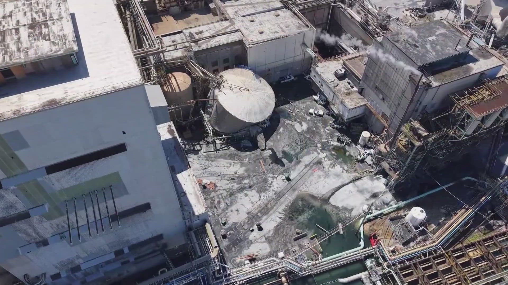 Death toll rises after massive Washington paper mill explosion