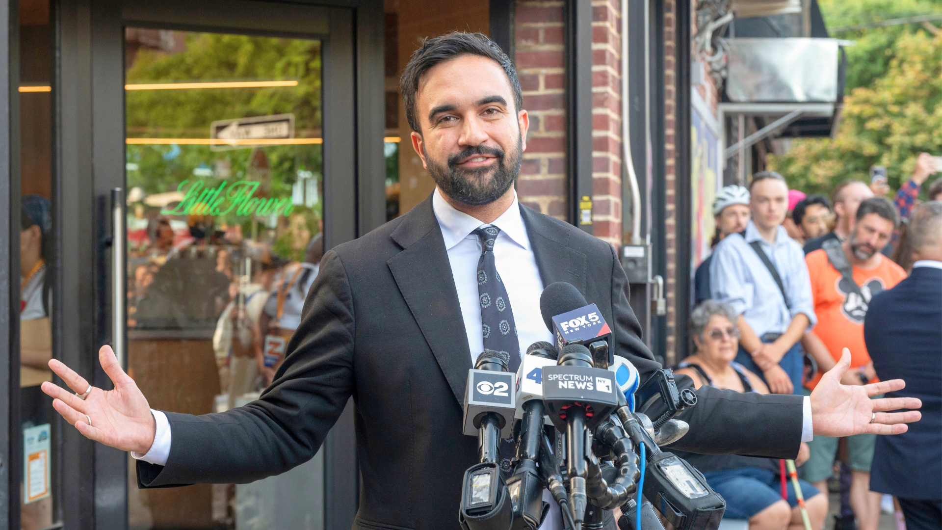 Billionaire CEO pushes back on Mamdani grocery plan, calling it a “game”