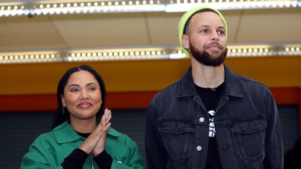 Stephen and Ayesha Curry team up to open Charlotte restaurants