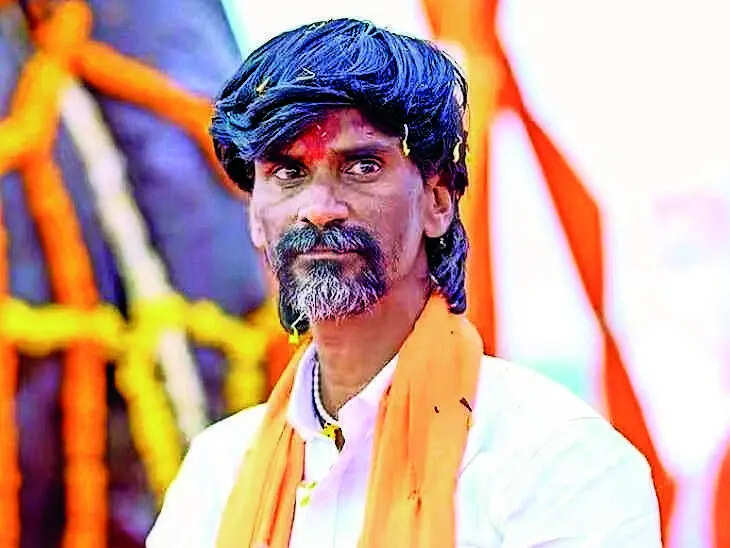Jarange’s hunger strike under sun starts tomorrow, Vikhe meeting today