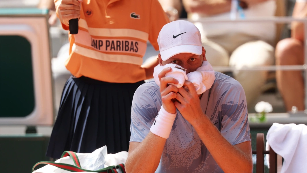 Top seed Sinner suffers shock French Open collapse to Cerundolo