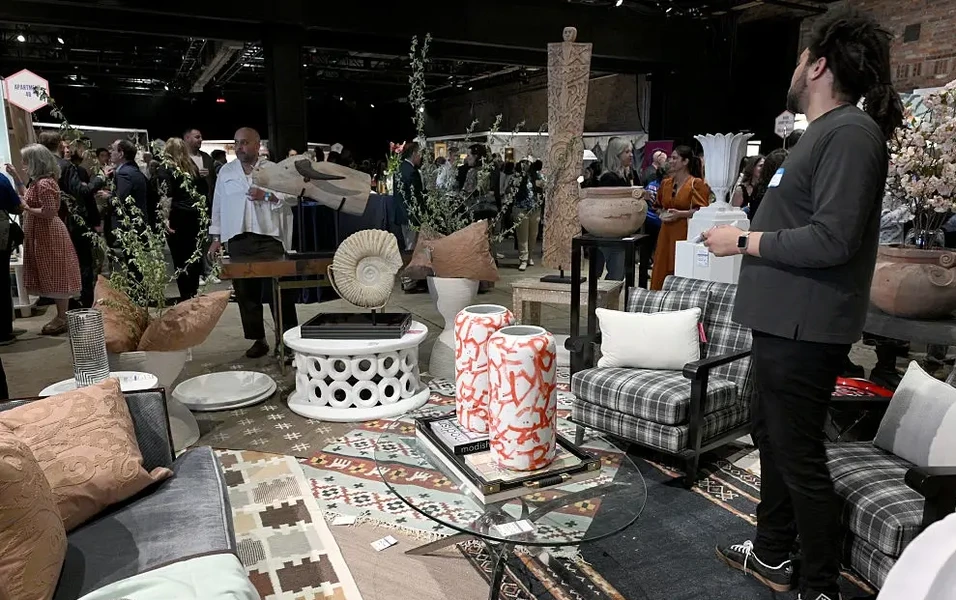 Houzz report highlights 2026 summer design trends amid market slowdown