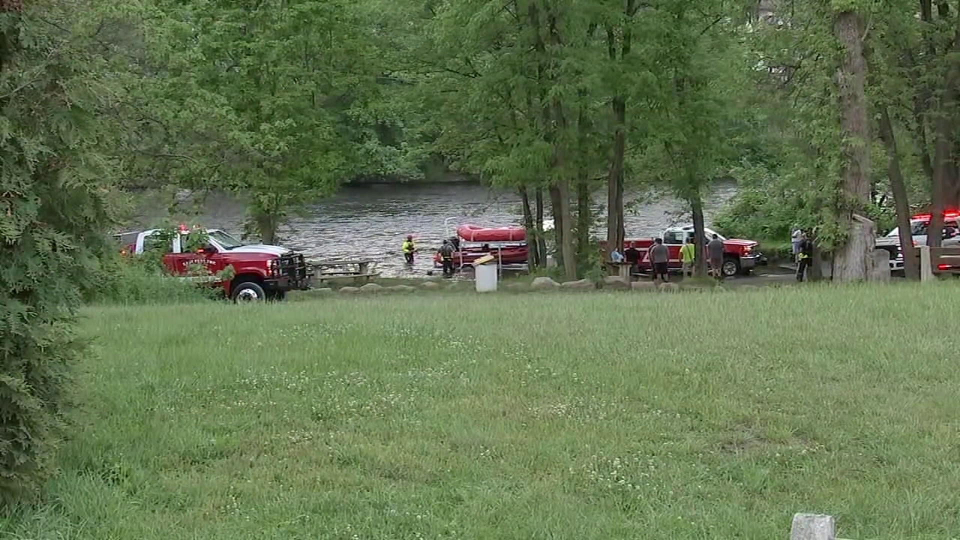 One dead after raft capsizes in Carbon County, officials say