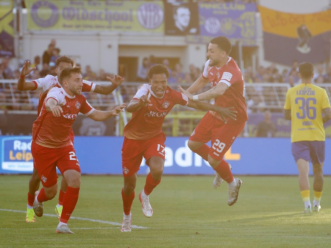 Würzburger Kickers vor Aufstieg in die 3. Liga