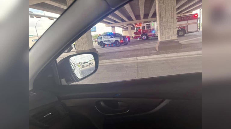 Multi-vehicle car crash near Loop 20 and Clark led to temporary closures