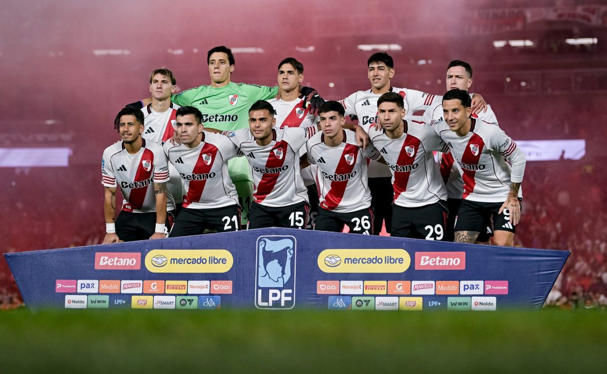 En un comunicado oficial, River confirmó los 11 jugadores que Coudet ...