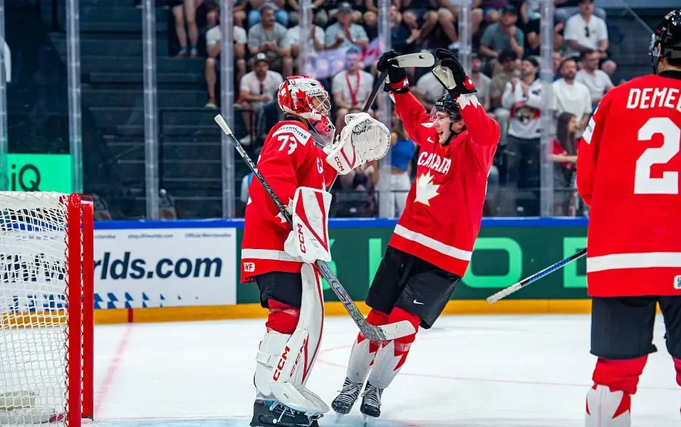 Canada shuts out USA 4-0 to reach IIHF semifinals