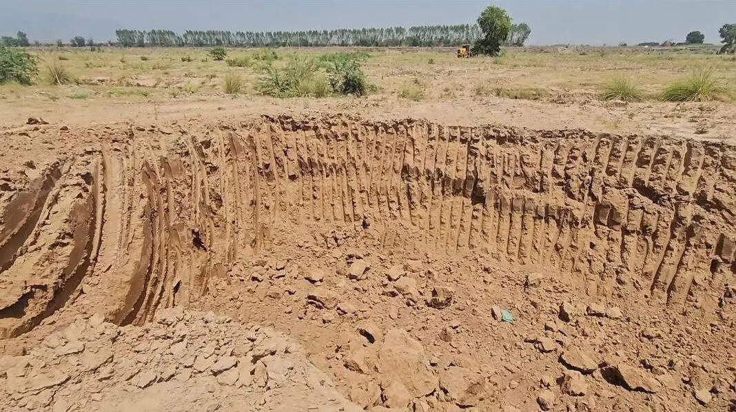DC cracks down on illegal mining, overloading in Panchkula