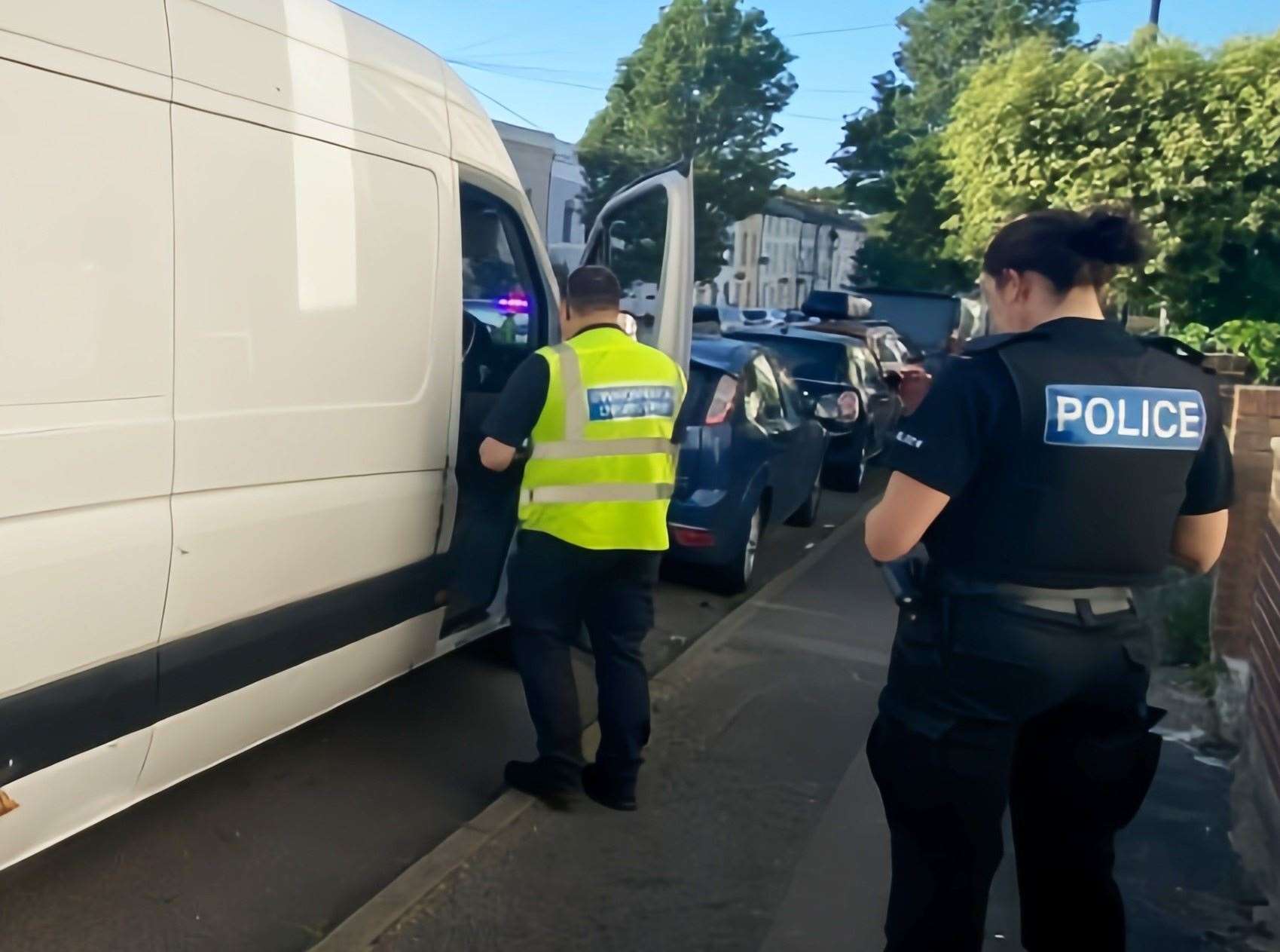 Gravesham Council and Kent Police crack down on illegal waste carriers ...