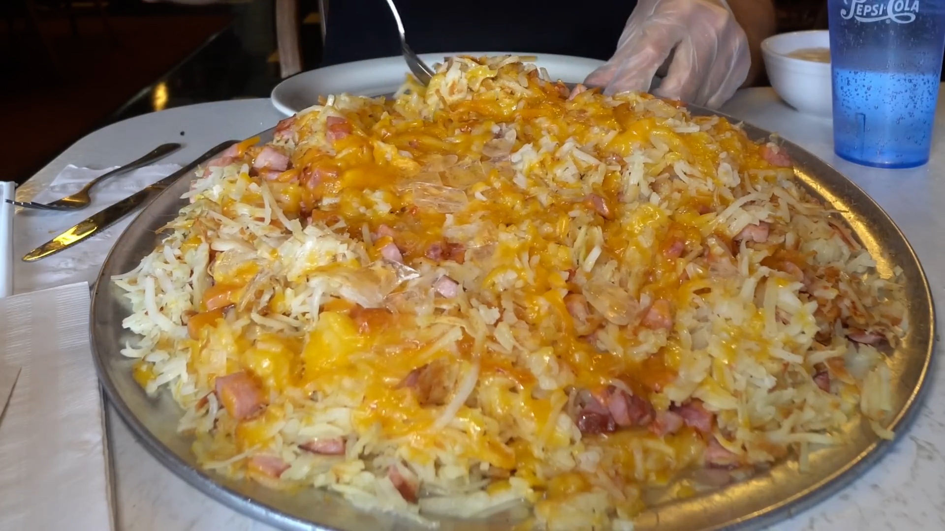 Man attempts impossible 10lb breakfast challenge to win $100