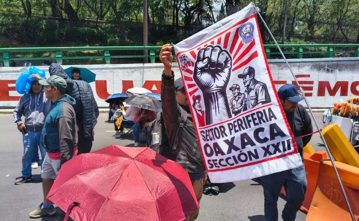 CNTE escala protestas en Oaxaca; amaga con toma de casetas, cierre de ...