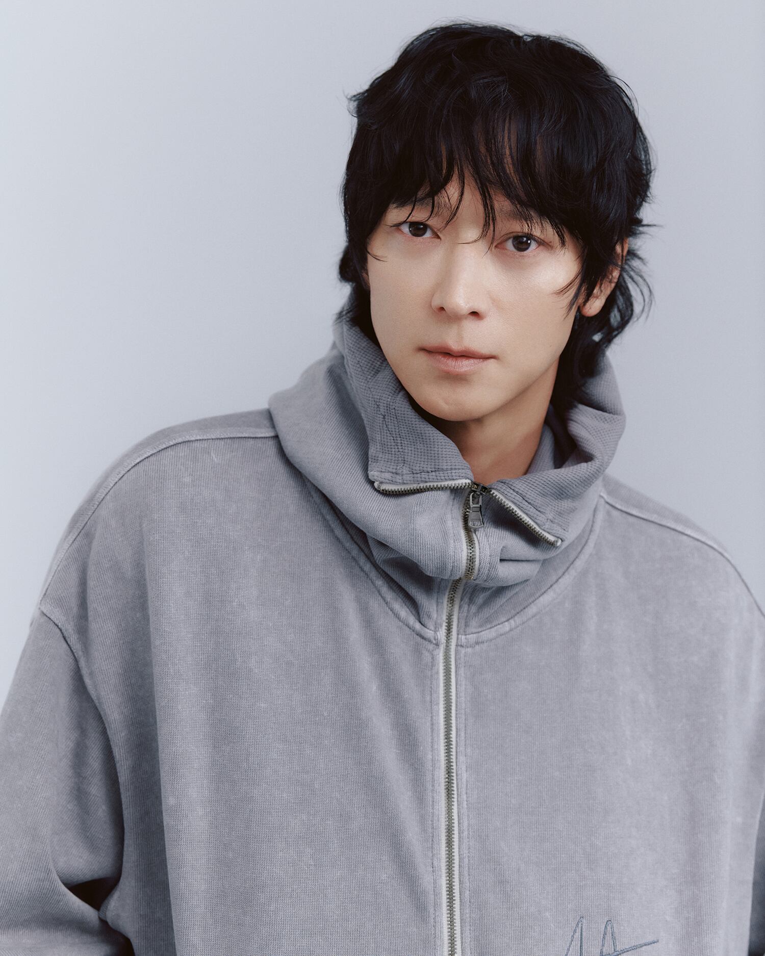 Gang Dong-won stars as 2000s idol in 'Wild Sing'