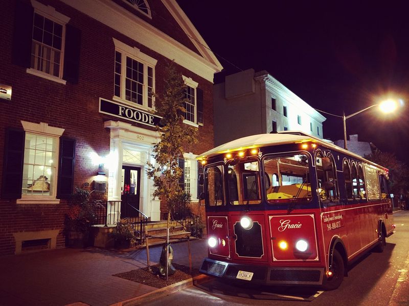 This open-air Virginia trolley tour will give you the most spectacular ...