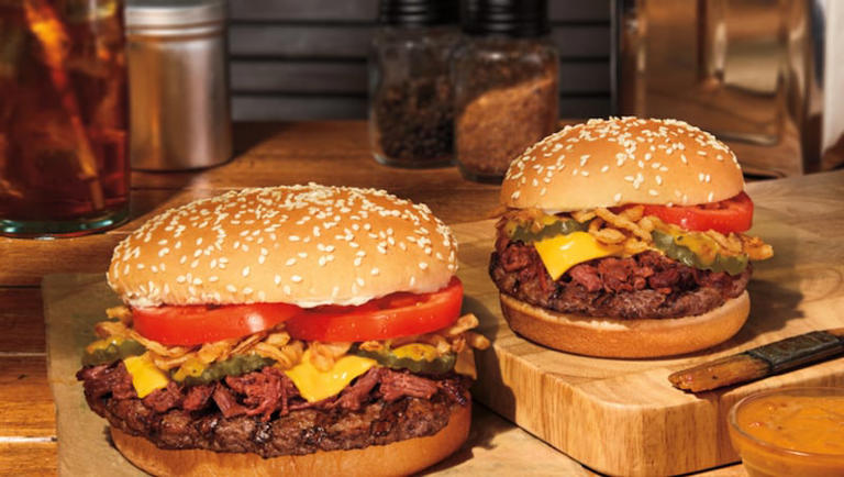 Burger lovers everywhere can celebrate National Burger Day with these deals