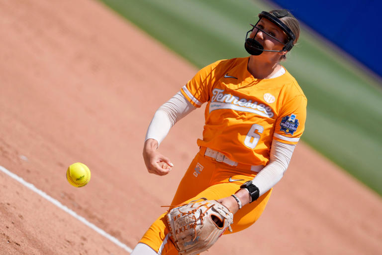 Tennessee softball upsets Texas behind Elsa Morrison's clutch hitting ...