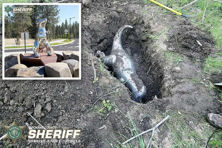 Stolen dinosaur unearthed after anonymous tip
