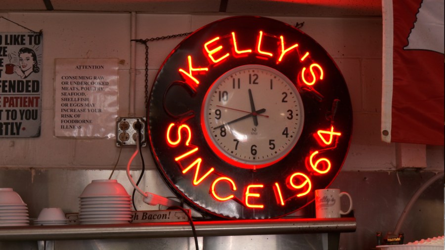 Kelly’s Big Burgers stands the test of time as Clarksville staple