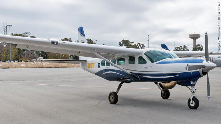 Mobile Bay Flying Club hosts open house at downtown airport